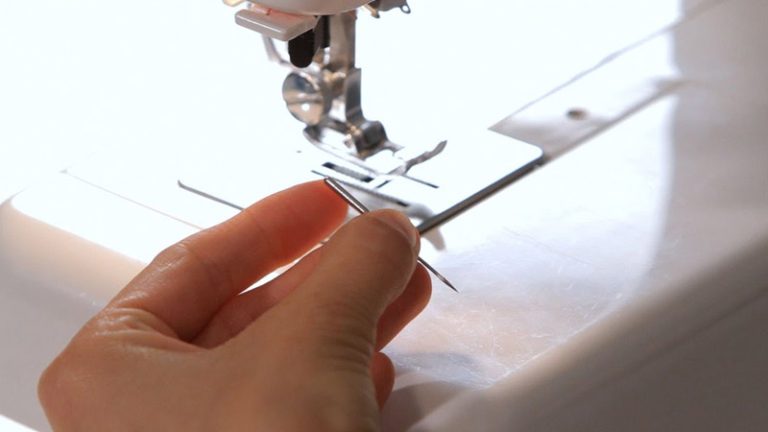 How To Reverse Sewing Machine: 10 Easy Steps - Wayne Arthur Gallery